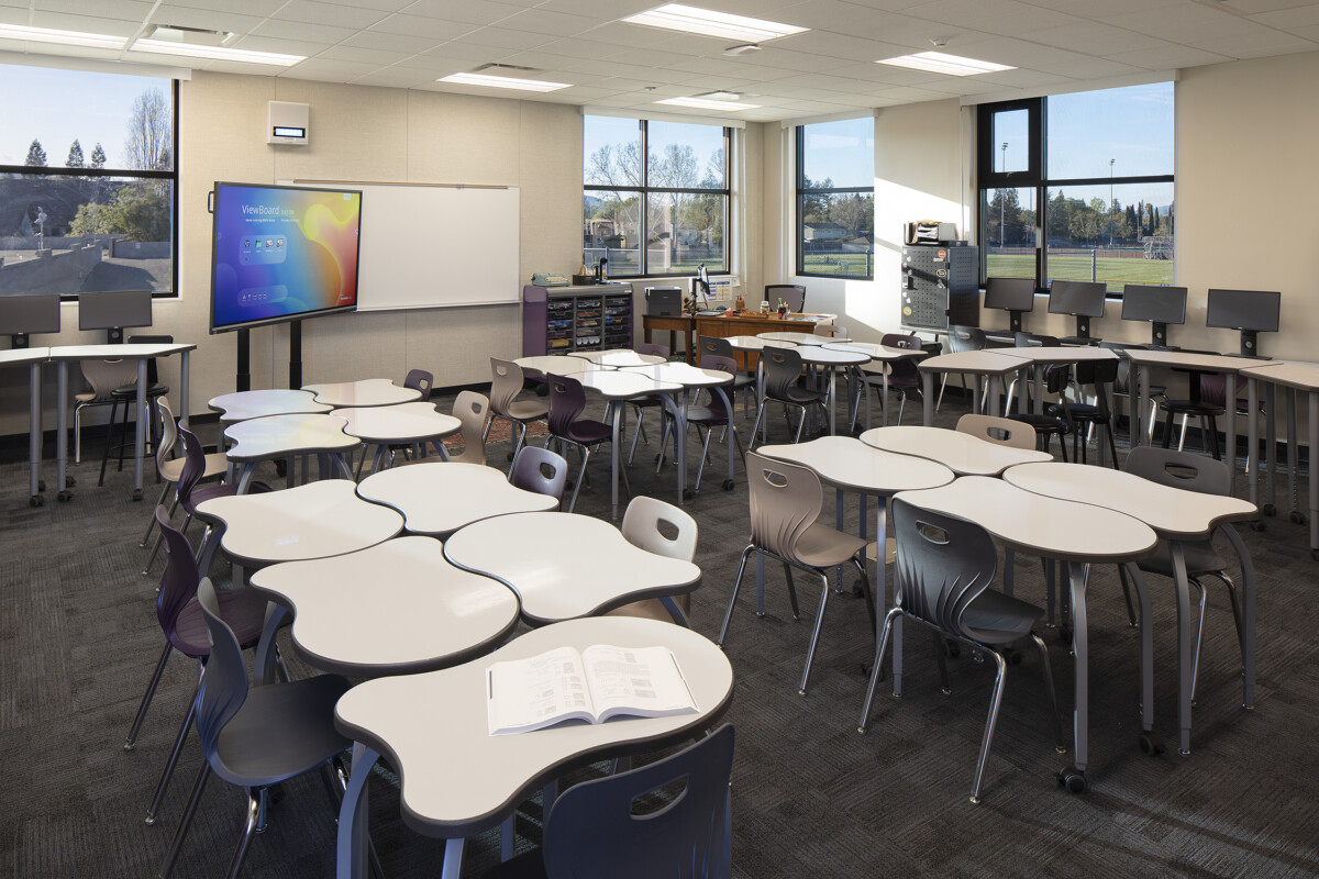 Amador Valley High School Classroom Building - Midstate Construction